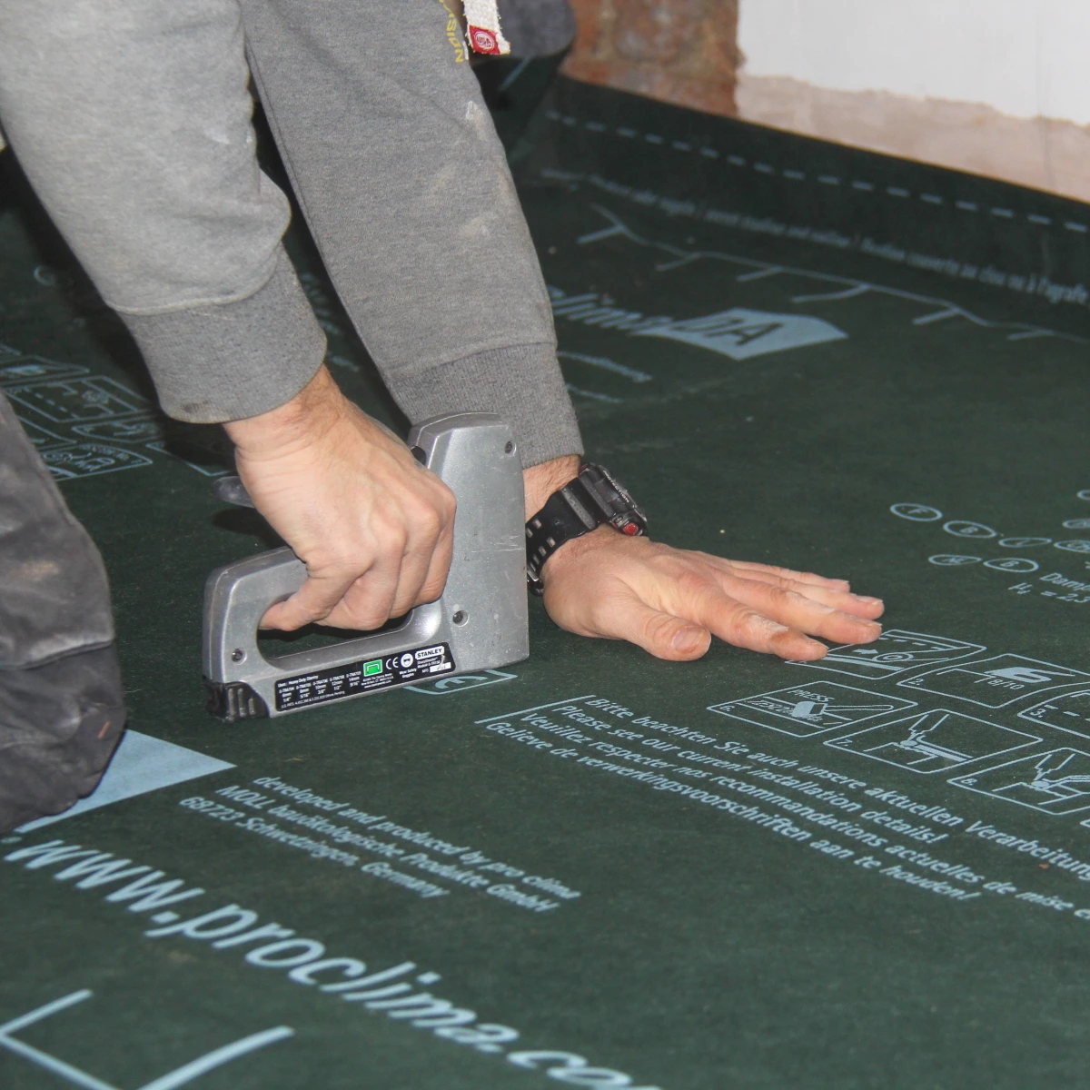 Suspended Timber Floor Insulation: From Above Installation Guide ...